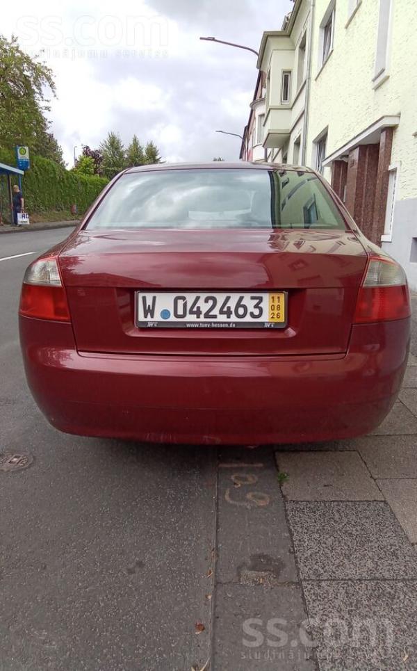 Red Audi A4 2004 in Riga, with an engine capacity of 1.90 L and mileage of 305 thousand km for 1999 €, photo 8 on AUTOMOTO.COM.LV