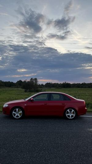 Red Audi A4 2005 in Narva-Joesuu, with an engine capacity of 2.00 L and mileage of 283 thousand km for 3700 €, photo 12 on AUTOMOTO.COM.LV
