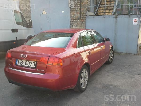 Sarkans Audi A4 2007 Rīga, ar dzinēja tilpumu 2.00 L un nobraukumu 260 tūkst. km par 1400 €, foto 4 vietnē AUTOMOTO.COM.LV