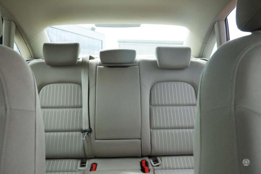 Sarkans Audi A4 2008 Viļņa, ar dzinēja tilpumu 1.80 L un nobraukumu 278 tūkst. km par 2599 €, foto 13 vietnē AUTOMOTO.COM.LV