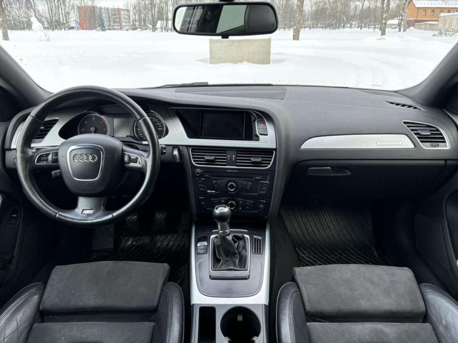Sarkans Audi A4 2009 Ukmergė, ar dzinēja tilpumu 1.97 L un nobraukumu 299 tūkst. km par 3800 €, foto 12 vietnē AUTOMOTO.COM.LV