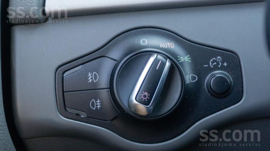 Sarkans Audi A4 2009 Rīga, ar dzinēja tilpumu 1.80 L un nobraukumu 315 tūkst. km par 5990 €, foto 19 vietnē AUTOMOTO.COM.LV