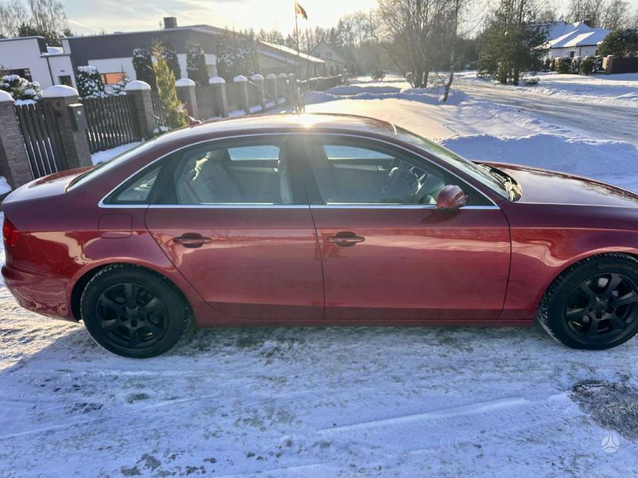 Red Audi A4 2010 in Siauliai, with an engine capacity of 1.97 L and mileage of 245 thousand km for 5450 €, photo 11 on AUTOMOTO.COM.LV