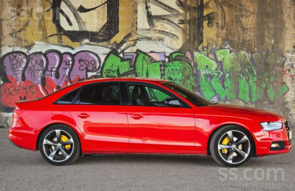 Sarkans Audi A4 2013 Rīga, ar dzinēja tilpumu 2.00 L un nobraukumu 281 tūkst. km par 10900 €, foto 3 vietnē AUTOMOTO.COM.LV