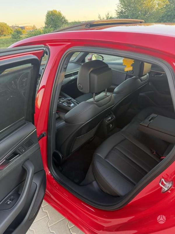 Red Audi A4 2017 in Vilnius, with an engine capacity of 1.98 L and mileage of 131 thousand km for 18750 €, photo 9 on AUTOMOTO.COM.LV