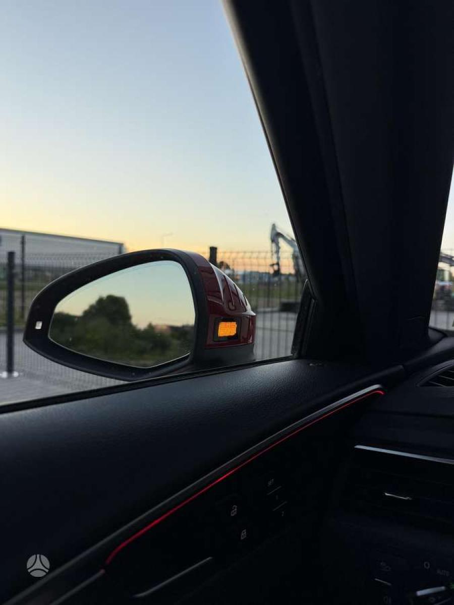 Red Audi A4 2017 in Vilnius, with an engine capacity of 1.98 L and mileage of 131 thousand km for 18750 €, photo 22 on AUTOMOTO.COM.LV