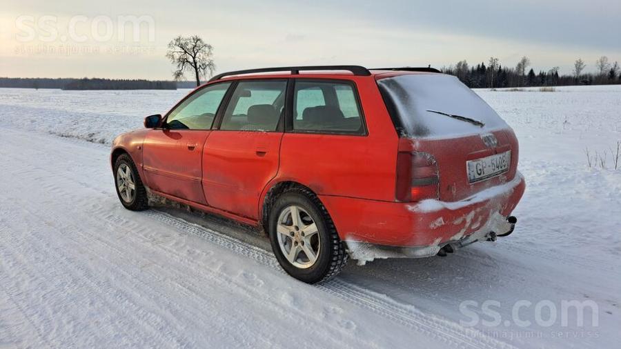 Sarkans Audi A4 1997 Talsi, ar dzinēja tilpumu 1.90 L un nobraukumu 650 tūkst. km par 750 €, foto 3 vietnē AUTOMOTO.COM.LV