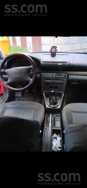 Sarkans Audi A4 1997 Gulbene, ar dzinēja tilpumu 1.90 L un nobraukumu 279 tūkst. km par 1350 €, foto 5 vietnē AUTOMOTO.COM.LV