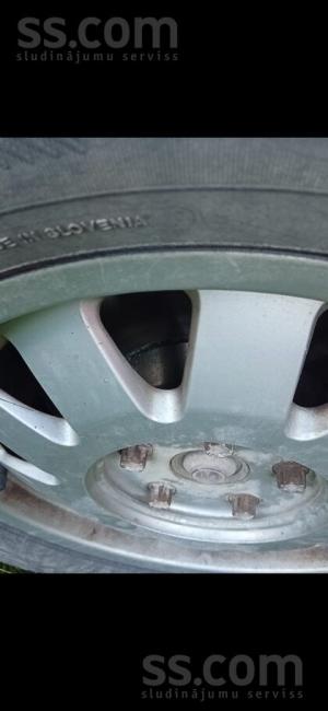 Sarkans Audi A4 1997 Gulbene, ar dzinēja tilpumu 1.90 L un nobraukumu 279 tūkst. km par 1350 €, foto 6 vietnē AUTOMOTO.COM.LV