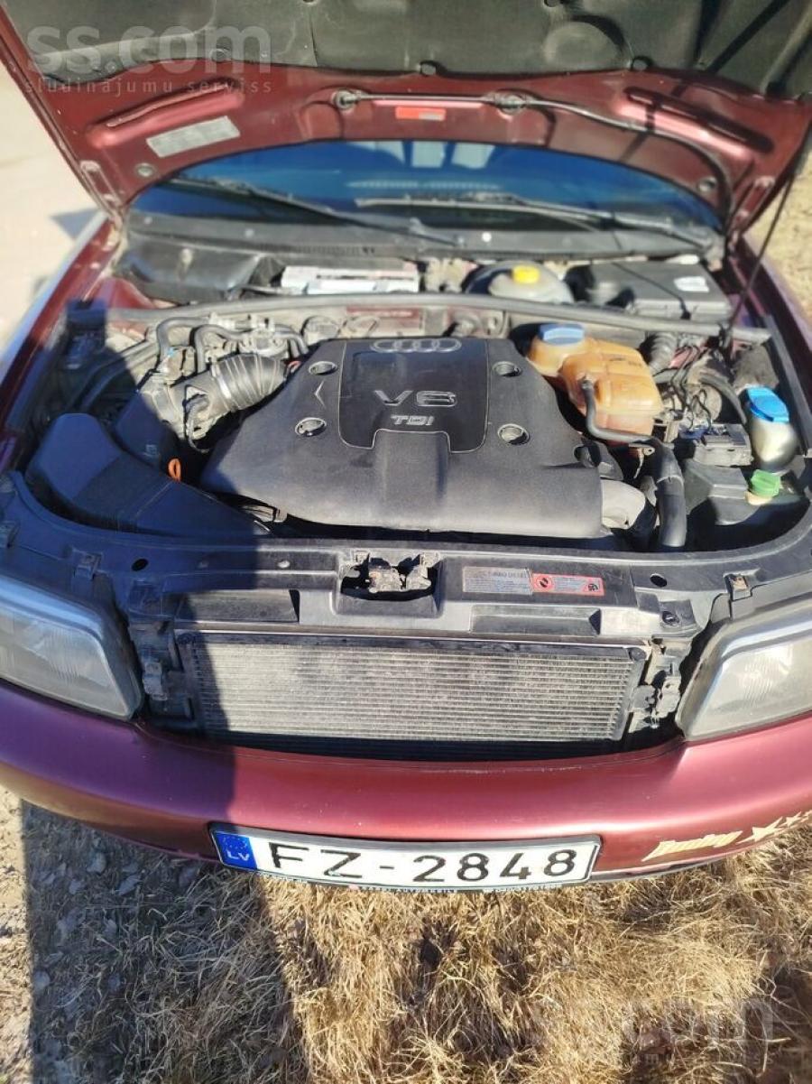 Sarkans Audi A4 1998 Rēzekne, ar dzinēja tilpumu 2.50 L un nobraukumu 308 tūkst. km par 1166 €, foto 6 vietnē AUTOMOTO.COM.LV
