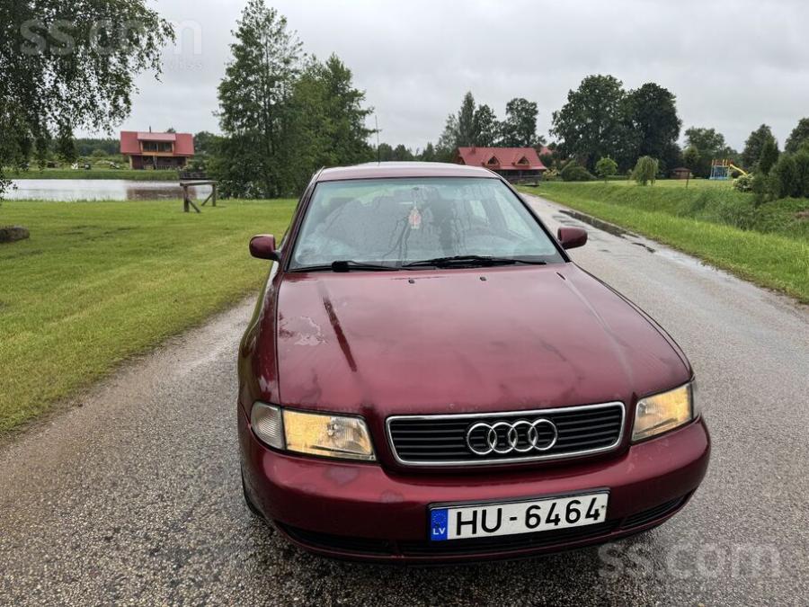 Sarkans Audi A4 1999 Valmiera, ar dzinēja tilpumu 1.90 L un nobraukumu 268 tūkst. km par 990 €, foto 2 vietnē AUTOMOTO.COM.LV