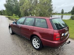 Sarkans Audi A4 1999 Valmiera, ar dzinēja tilpumu 1.90 L un nobraukumu 268 tūkst. km par 990 €, foto 4 vietnē AUTOMOTO.COM.LV