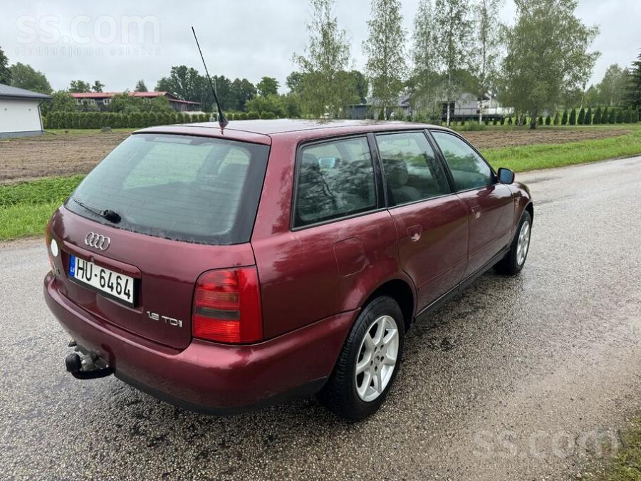 Sarkans Audi A4 1999 Valmiera, ar dzinēja tilpumu 1.90 L un nobraukumu 268 tūkst. km par 990 €, foto 6 vietnē AUTOMOTO.COM.LV