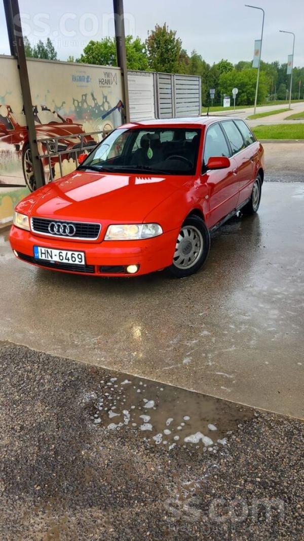 Sarkans Audi A4 1999 Preiļi, ar dzinēja tilpumu 2.50 L un nobraukumu 250 tūkst. km par 1050 €, foto 2 vietnē AUTOMOTO.COM.LV