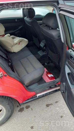 Red Audi A4 1999 in Preili, with an engine capacity of 2.50 L and mileage of 250 thousand km for 1050 €, photo 11 on AUTOMOTO.COM.LV