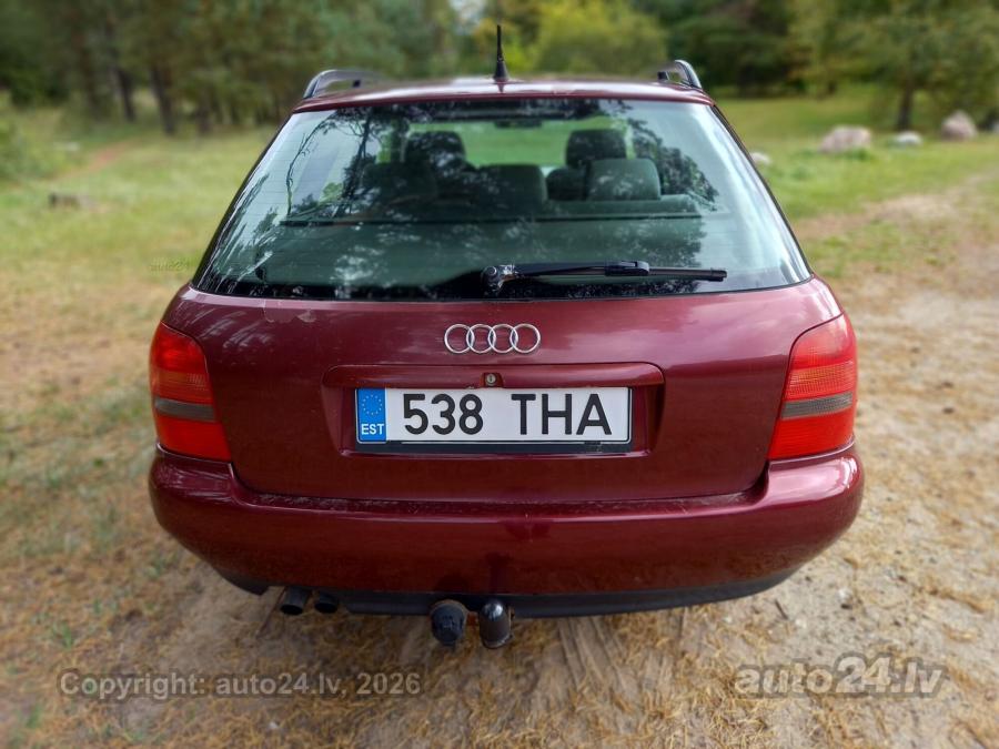 Sarkans Audi A4 1999 Tartu, ar dzinēja tilpumu 1.80 L un nobraukumu 298 tūkst. km par 1500 €, foto 4 vietnē AUTOMOTO.COM.LV