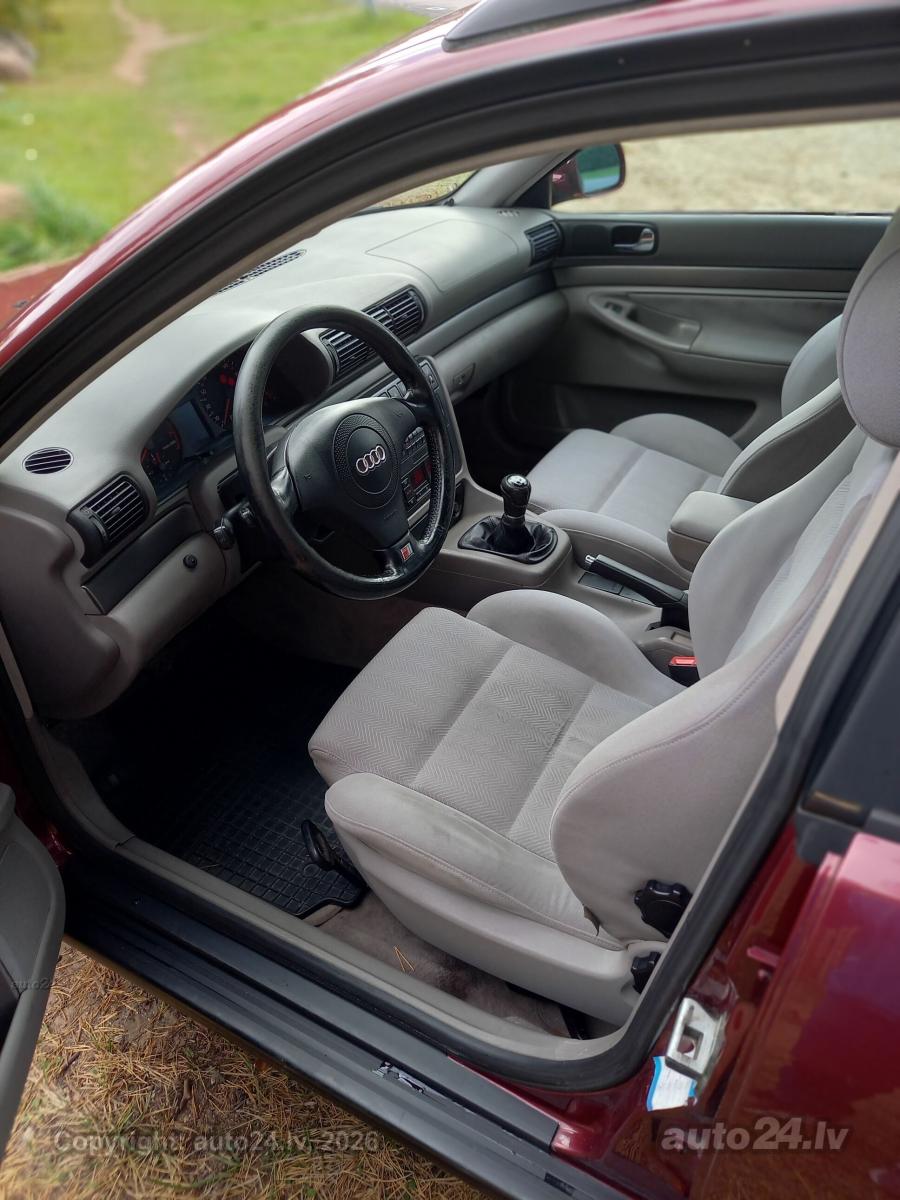 Sarkans Audi A4 1999 Tartu, ar dzinēja tilpumu 1.80 L un nobraukumu 298 tūkst. km par 1500 €, foto 8 vietnē AUTOMOTO.COM.LV