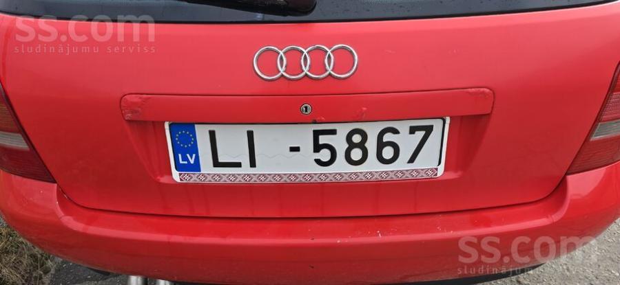Sarkans Audi A4 2000 Liepāja, ar dzinēja tilpumu 2.50 L un nobraukumu 410 tūkst. km par 1400 €, foto 5 vietnē AUTOMOTO.COM.LV