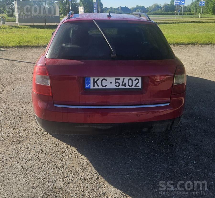 Sarkans Audi A4 2003 Saldus, ar dzinēja tilpumu 1.90 L un nobraukumu 356 tūkst. km par 2200 €, foto 3 vietnē AUTOMOTO.COM.LV