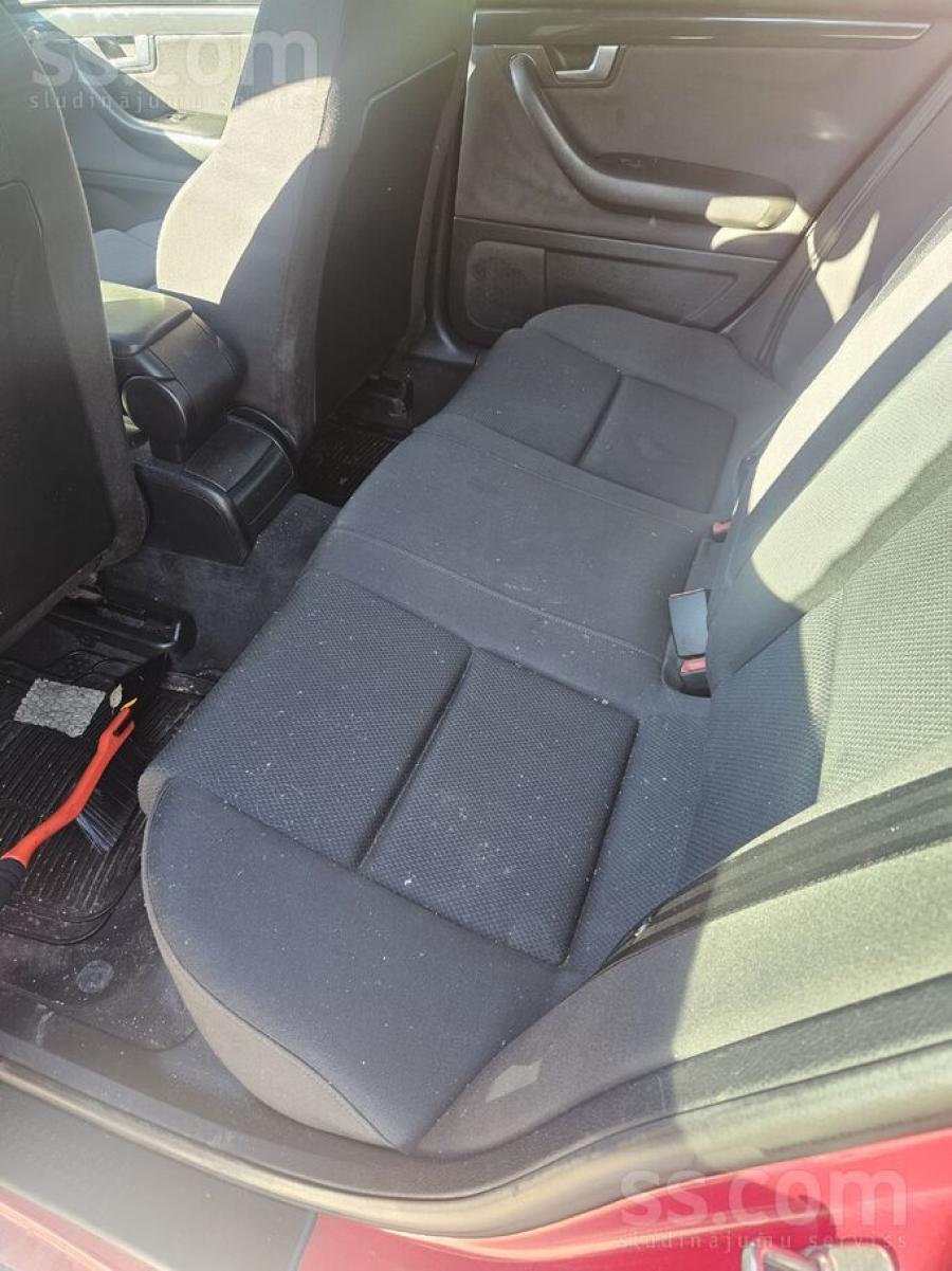 Sarkans Audi A4 2003 Saldus, ar dzinēja tilpumu 1.90 L un nobraukumu 356 tūkst. km par 2200 €, foto 7 vietnē AUTOMOTO.COM.LV