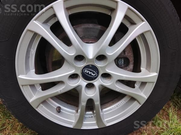 Sarkans Audi A4 2003 Balvi, ar dzinēja tilpumu 1.90 L un nobraukumu 304 tūkst. km par 2210 €, foto 6 vietnē AUTOMOTO.COM.LV