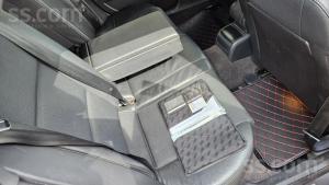 Sarkans Audi A4 2005 Rīga, ar dzinēja tilpumu 1.80 L un nobraukumu 370 tūkst. km par 3100 €, foto 8 vietnē AUTOMOTO.COM.LV