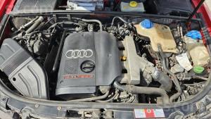 Sarkans Audi A4 2005 Rīga, ar dzinēja tilpumu 1.80 L un nobraukumu 370 tūkst. km par 3100 €, foto 11 vietnē AUTOMOTO.COM.LV
