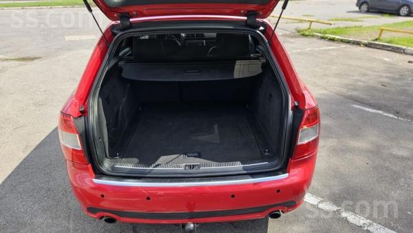 Red Audi A4 2005 in Riga, with an engine capacity of 1.80 L and mileage of 370 thousand km for 3100 €, photo 4 on AUTOMOTO.COM.LV