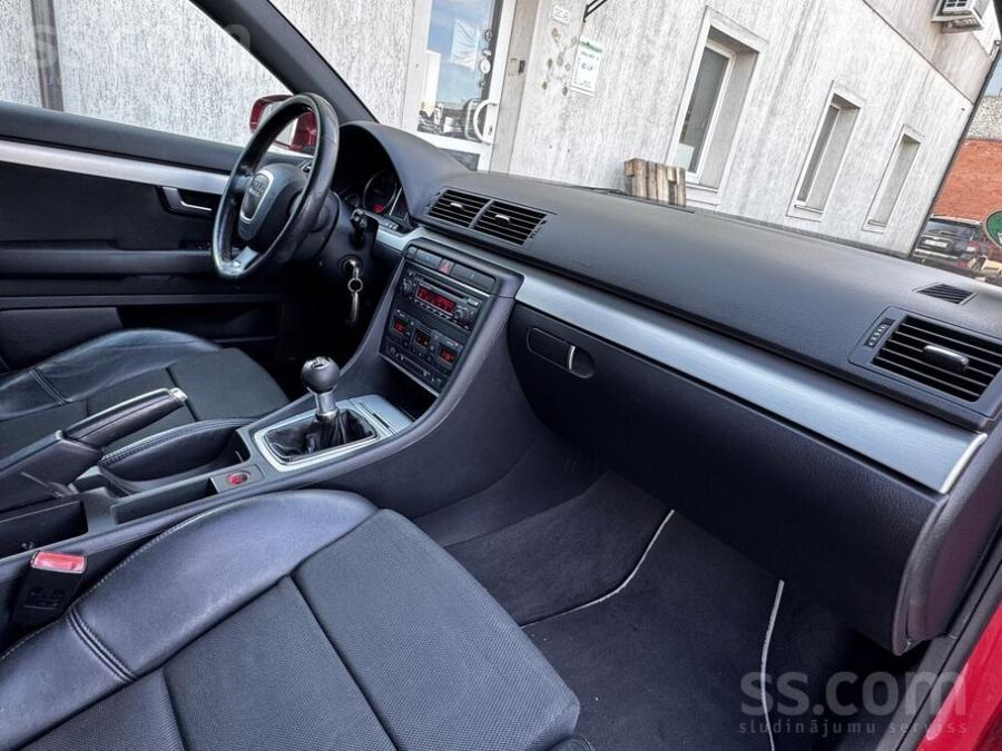 Sarkans Audi A4 2005 Daugavpils, ar dzinēja tilpumu 2.00 L un nobraukumu 0 tūkst. km par 4500 €, foto 16 vietnē AUTOMOTO.COM.LV