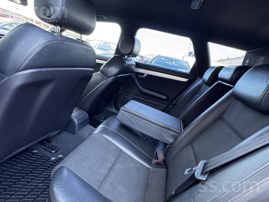 Sarkans Audi A4 2005 Daugavpils, ar dzinēja tilpumu 2.00 L un nobraukumu 0 tūkst. km par 4500 €, foto 20 vietnē AUTOMOTO.COM.LV