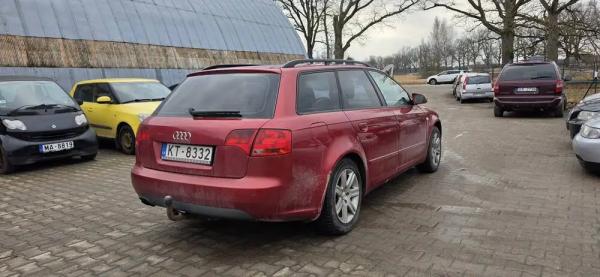 Red Audi A4 2005 in Valmiera, with an engine capacity of 2.00 L and mileage of 389 thousand km for 1850 €, photo 3 on AUTOMOTO.COM.LV