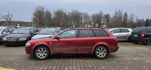 Red Audi A4 2005 in Valmiera, with an engine capacity of 2.00 L and mileage of 389 thousand km for 1850 €, photo 6 on AUTOMOTO.COM.LV