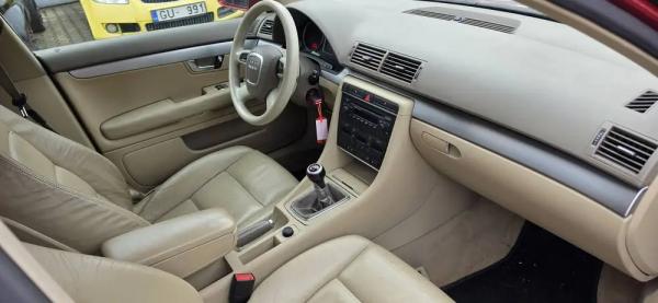 Red Audi A4 2005 in Valmiera, with an engine capacity of 2.00 L and mileage of 389 thousand km for 1850 €, photo 9 on AUTOMOTO.COM.LV