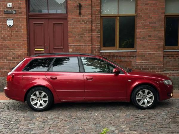 Red Audi A4 2005 in Cesis, with an engine capacity of 2.00 L and mileage of 396 thousand km for 1990 €, photo 5 on AUTOMOTO.COM.LV