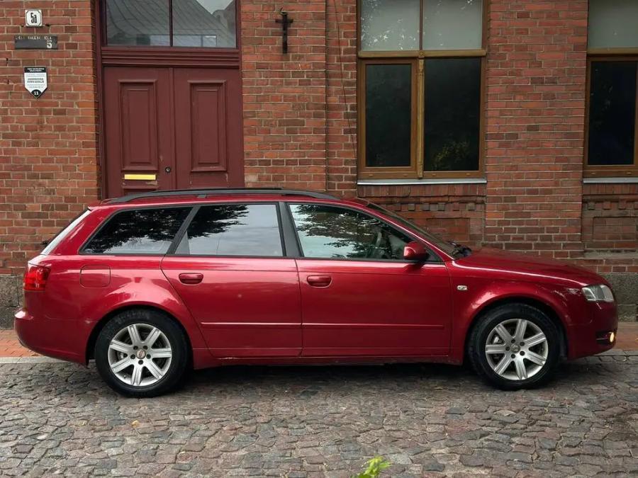 Red Audi A4 2005 in Cesis, with an engine capacity of 2.00 L and mileage of 396 thousand km for 1990 €, photo 6 on AUTOMOTO.COM.LV