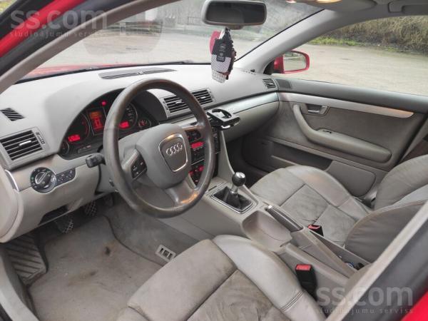 Red Audi A4 2006 in Jelgava, with an engine capacity of 3.00 L and mileage of 464 thousand km for 2800 €, photo 5 on AUTOMOTO.COM.LV