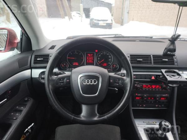 Sarkans Audi A4 2006 Rēzekne, ar dzinēja tilpumu 2.00 L un nobraukumu 355 tūkst. km par 2900 €, foto 5 vietnē AUTOMOTO.COM.LV