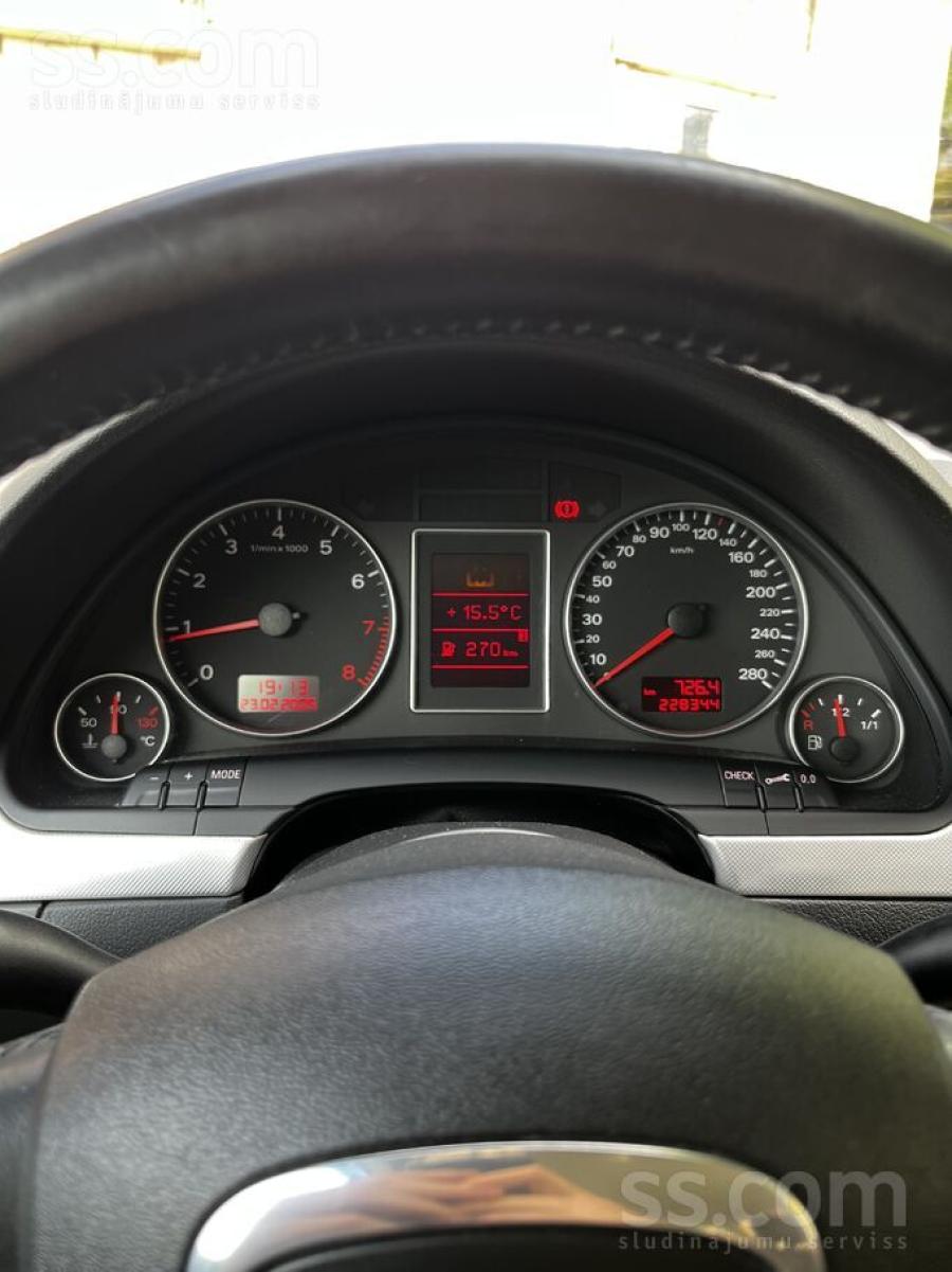 Sarkans Audi A4 2006 Saldus, ar dzinēja tilpumu 2.00 L un nobraukumu 228 tūkst. km par 3550 €, foto 16 vietnē AUTOMOTO.COM.LV
