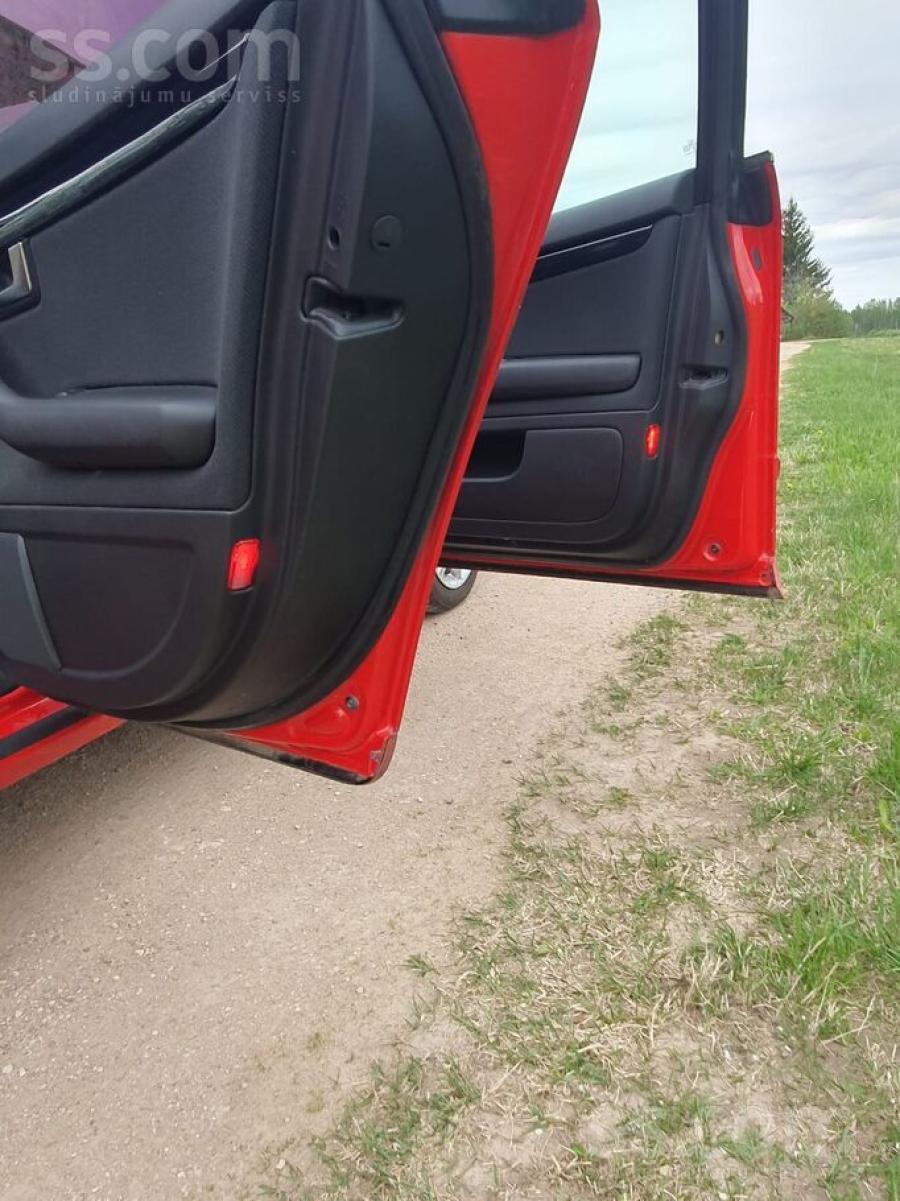 Red Audi A4 2006 in Riga, with an engine capacity of 2.00 L and mileage of 328 thousand km for 4200 €, photo 12 on AUTOMOTO.COM.LV