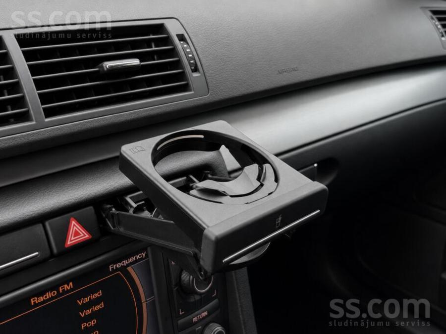Sarkans Audi A4 2006 Rīga, ar dzinēja tilpumu 2.00 L un nobraukumu 303 tūkst. km par 3350 €, foto 22 vietnē AUTOMOTO.COM.LV