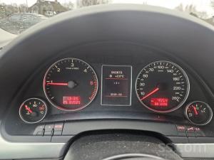 Красный Ауди А4 2007 в Цесис, объемом двигателя 2.70 л и пробегом 382 тыс. км за 2800 €, фото 7 на AUTOMOTO.COM.LV
