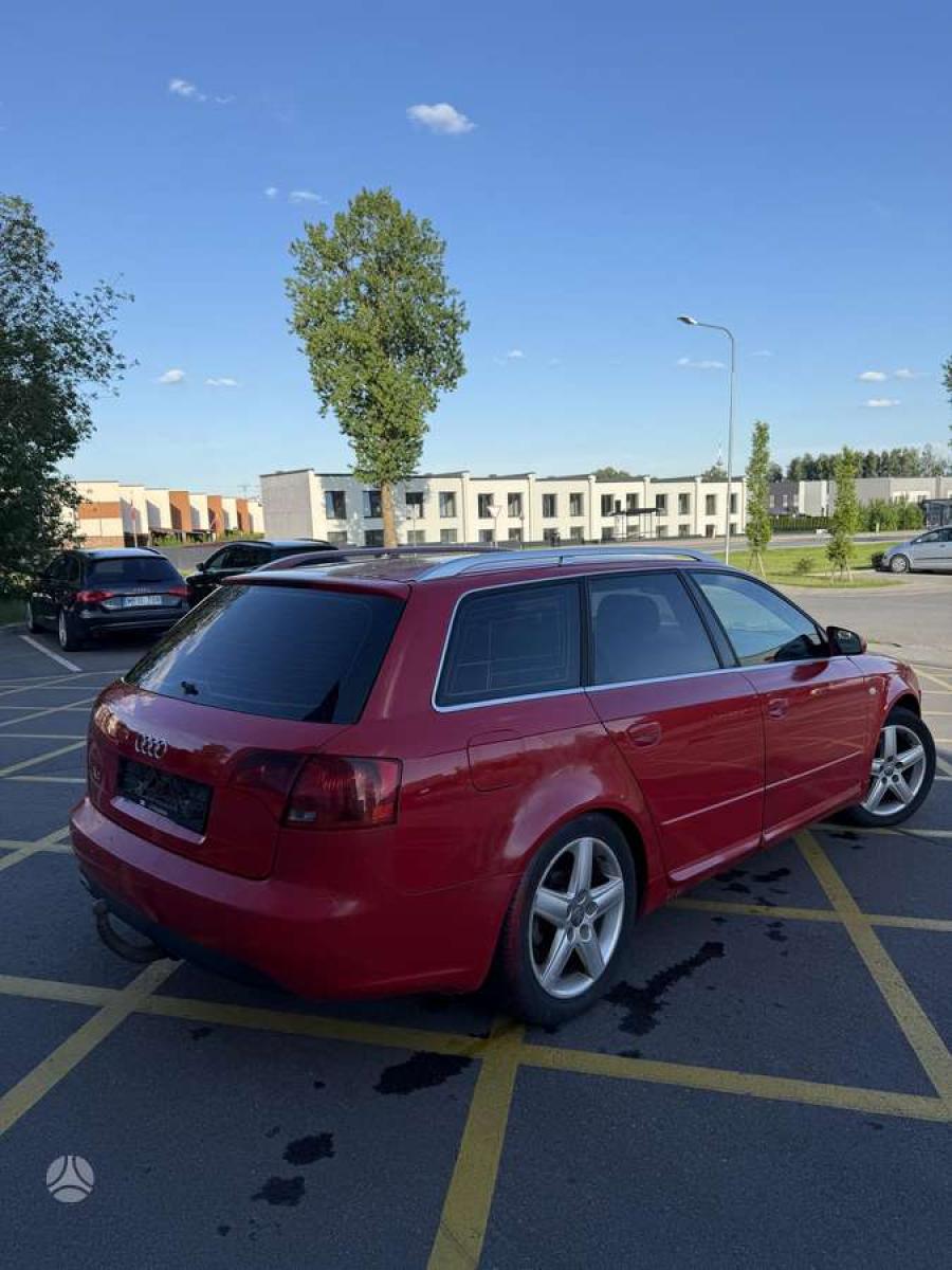 Sarkans Audi A4 2007 Viļņa, ar dzinēja tilpumu 1.99 L un nobraukumu 400 tūkst. km par 1500 €, foto 1 vietnē AUTOMOTO.COM.LV