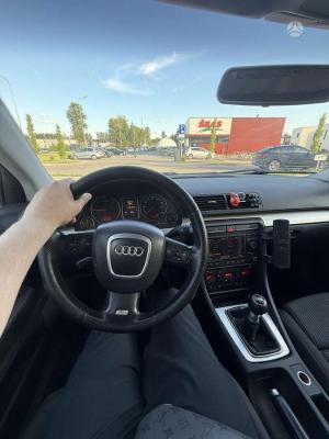 Sarkans Audi A4 2007 Viļņa, ar dzinēja tilpumu 1.99 L un nobraukumu 400 tūkst. km par 1500 €, foto 11 vietnē AUTOMOTO.COM.LV