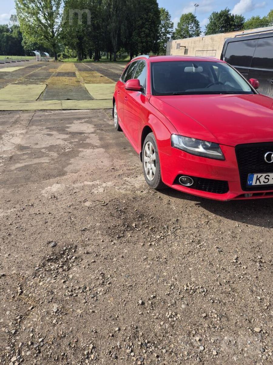 Red Audi A4 2008 in Kuldiga, with an engine capacity of 2.00 L and mileage of 32 thousand km for 8290 €, photo 2 on AUTOMOTO.COM.LV