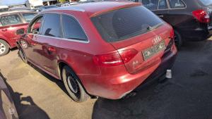 Sarkans Audi A4 2008 Kauņa, ar dzinēja tilpumu 2.00 L un nobraukumu 300 tūkst. km par 3150 €, foto 3 vietnē AUTOMOTO.COM.LV