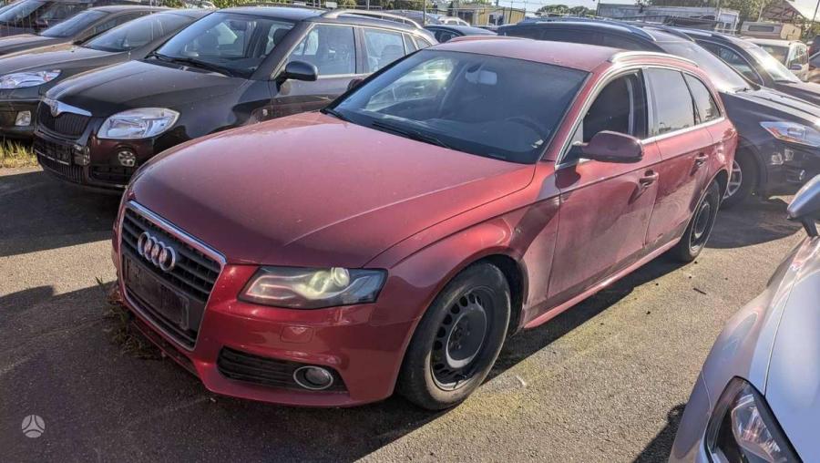 Sarkans Audi A4 2008 Kauņa, ar dzinēja tilpumu 2.00 L un nobraukumu 300 tūkst. km par 3150 €, foto 1 vietnē AUTOMOTO.COM.LV