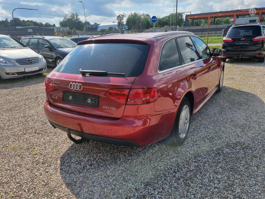 Sarkans Audi A4 2008 Kauņa, ar dzinēja tilpumu 2.00 L un nobraukumu 330 tūkst. km par 3200 €, foto 3 vietnē AUTOMOTO.COM.LV