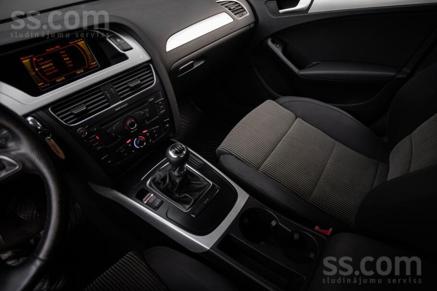 Red Audi A4 2008 in Jelgava, with an engine capacity of 1.80 L and mileage of 298 thousand km for 3950 €, photo 15 on AUTOMOTO.COM.LV