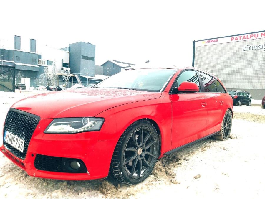 Red Audi A4 2009 in Kaunas, with an engine capacity of 2.00 L and mileage of 285 thousand km for 4600 €, photo 2 on AUTOMOTO.COM.LV