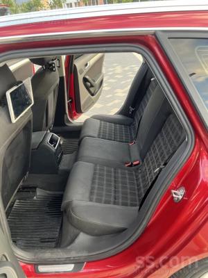 Red Audi A4 2010 in Jelgava, with an engine capacity of 2.00 L and mileage of 250 thousand km for 5300 €, photo 10 on AUTOMOTO.COM.LV
